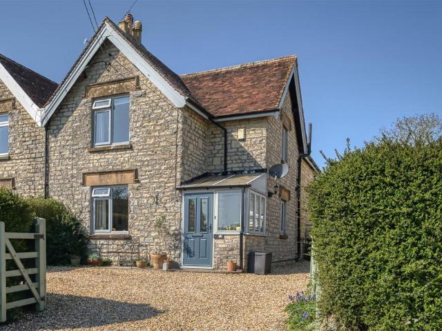 3 bedroom cottage for sale