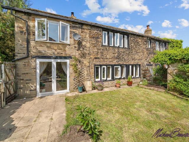3 bedroom cottage for sale