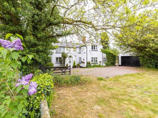 3 bedroom cottage for sale