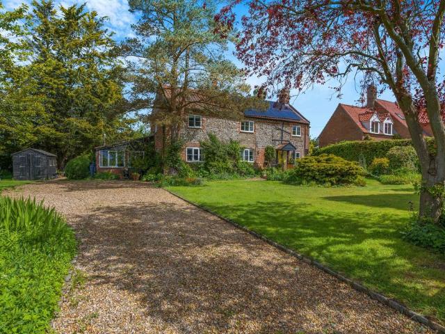 3 bedroom cottage for sale