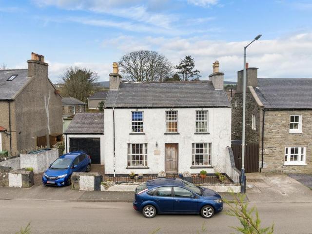 3 bedroom cottage for sale