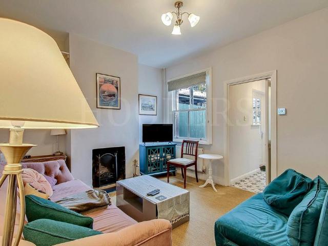 3 bedroom cottage for sale