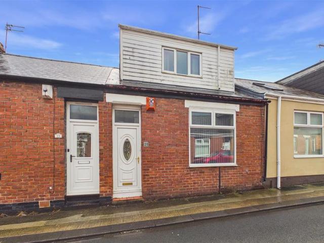 3 bedroom cottage for sale