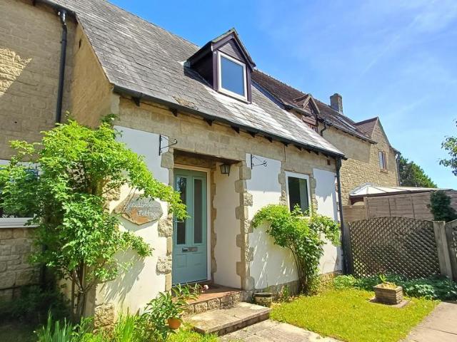 3 bedroom cottage for sale