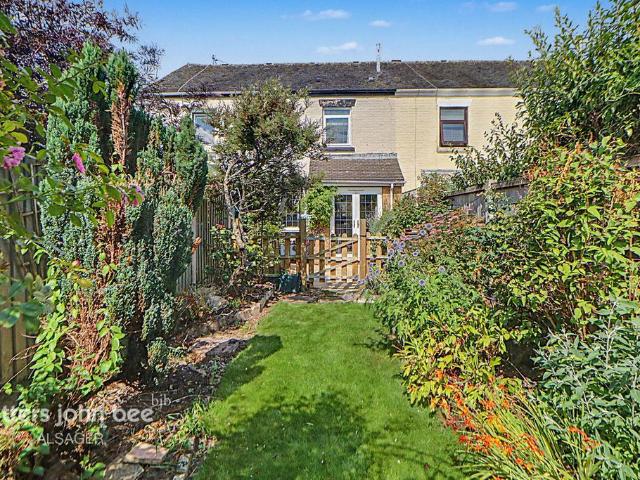 3 bedroom cottage for sale