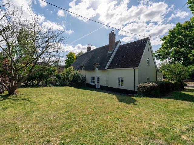 3 bedroom cottage for sale