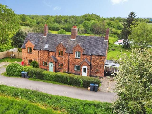 3 bedroom cottage for sale