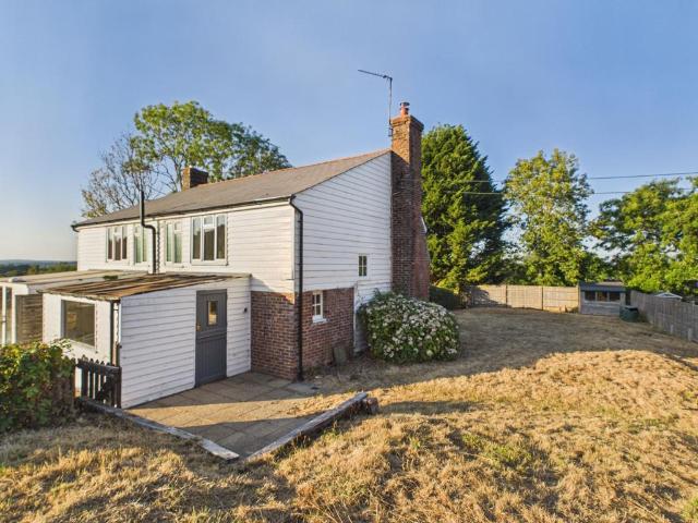 3 bedroom cottage for sale