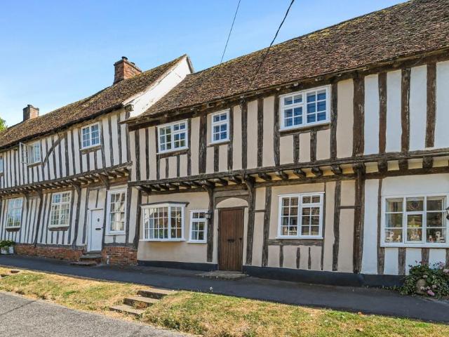 3 bedroom cottage for sale