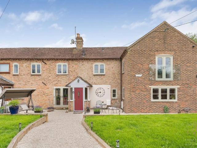 3 bedroom cottage for sale