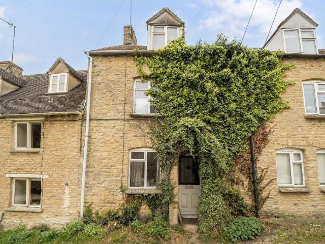 3 bedroom cottage for sale