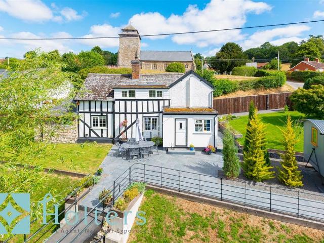 3 bedroom cottage for sale