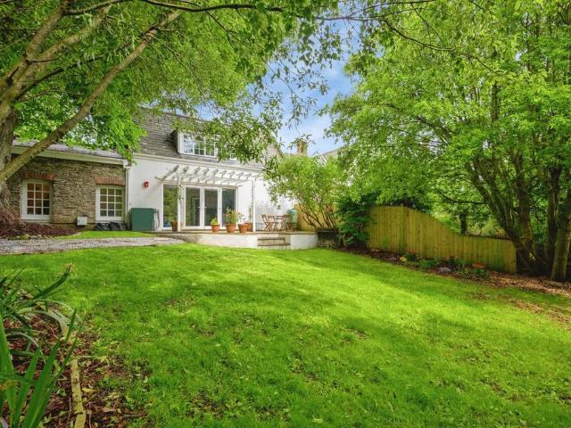 3 bedroom cottage for sale