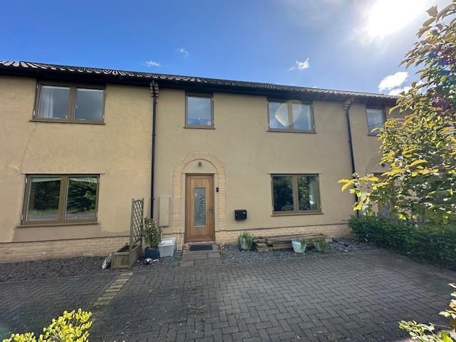 3 bedroom cottage for sale