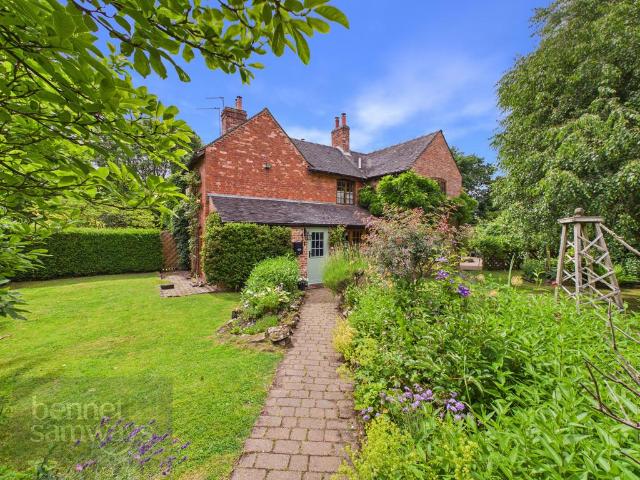 3 bedroom cottage for sale