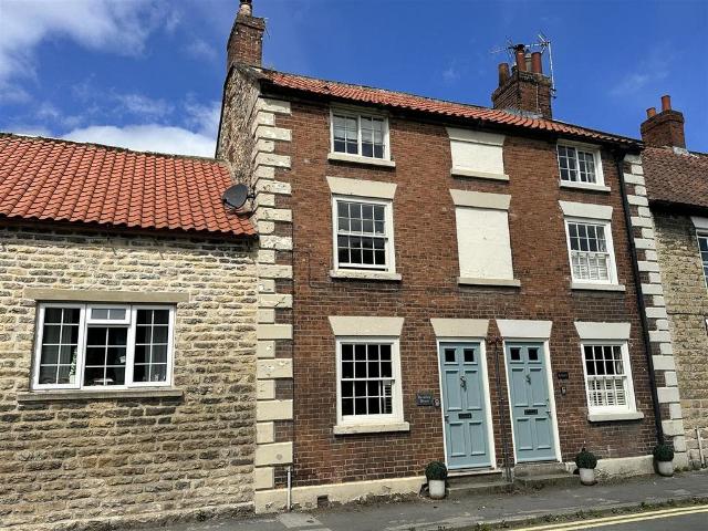 3 bedroom cottage for sale