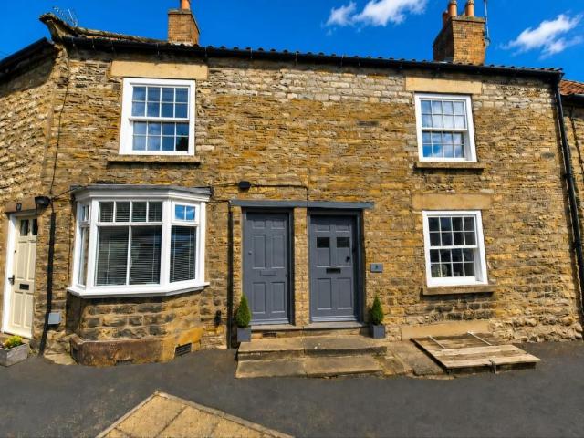 3 bedroom cottage for sale