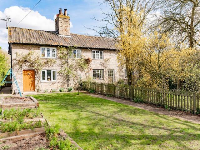 3 bedroom cottage for sale