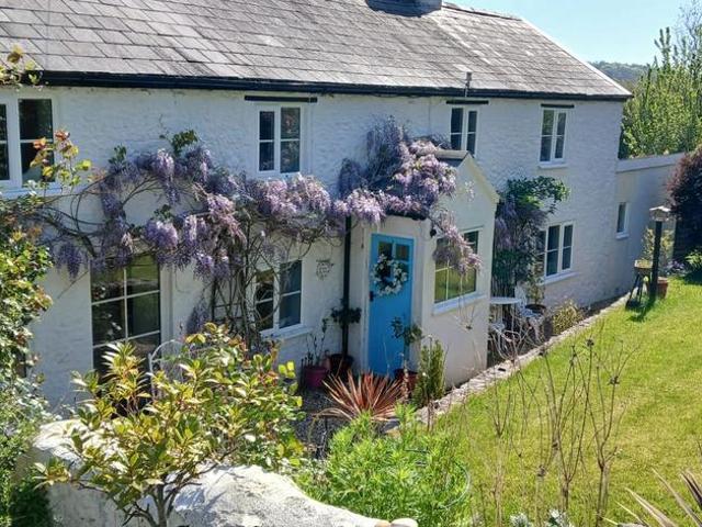 3 bedroom cottage for sale
