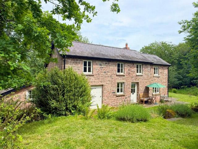 3 bedroom cottage for sale