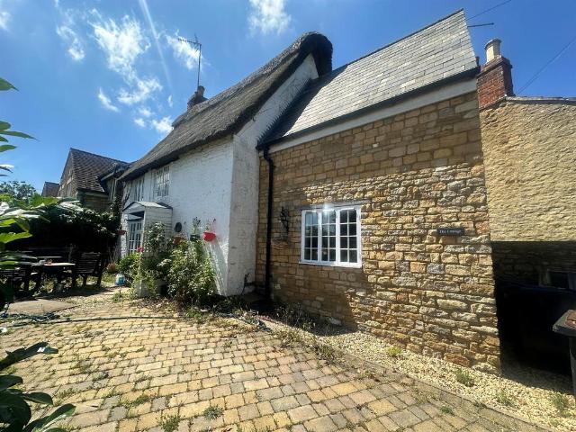 3 bedroom cottage for sale