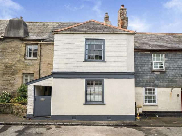 3 bedroom cottage for sale