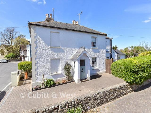 3 bedroom cottage for sale
