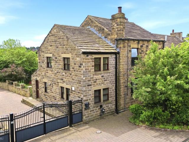 3 bedroom cottage for sale