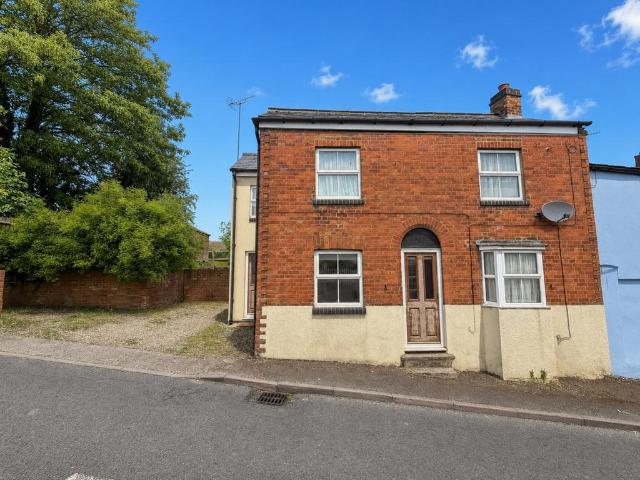 3 bedroom cottage for sale