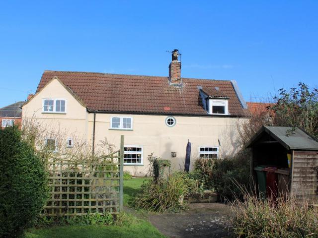 3 bedroom cottage for sale