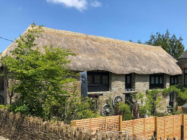 3 bedroom cottage for sale