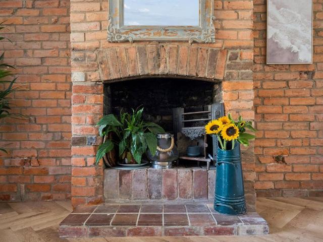 3 bedroom cottage for sale