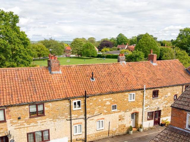3 bedroom cottage for sale