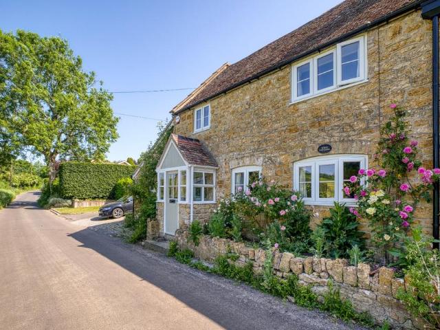 3 bedroom cottage for sale
