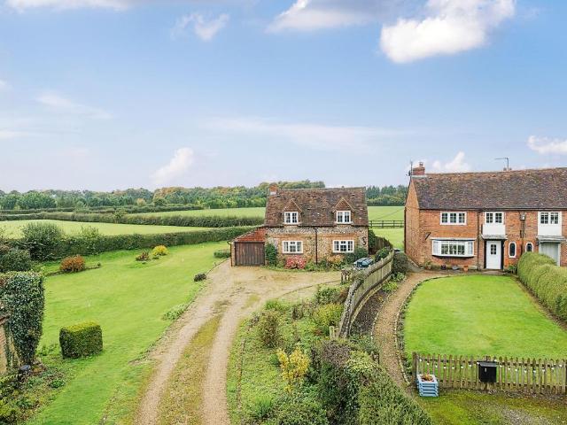 3 bedroom cottage for sale
