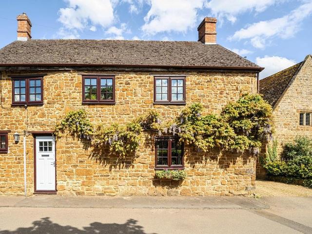 3 bedroom cottage for sale