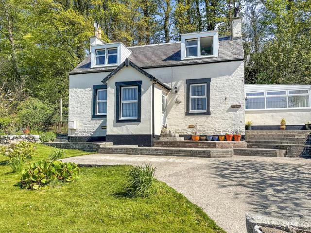 3 bedroom cottage for sale