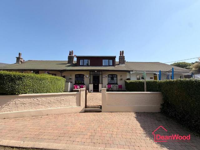 3 bedroom cottage for sale