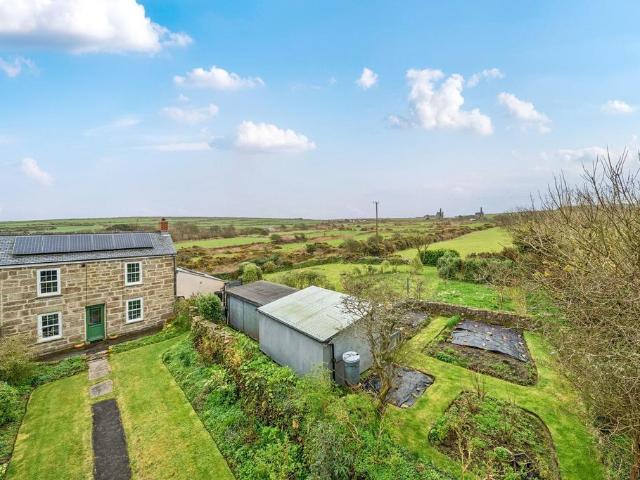 3 bedroom cottage for sale