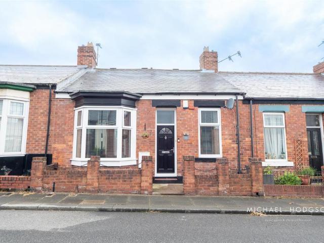 3 bedroom cottage for sale