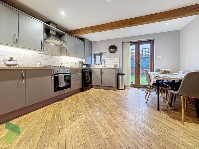 3 bedroom cottage for sale