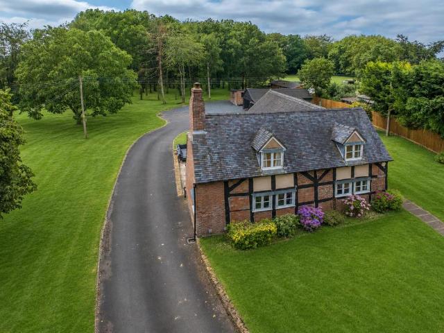 3 bedroom cottage for sale