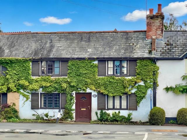 3 bedroom cottage for sale