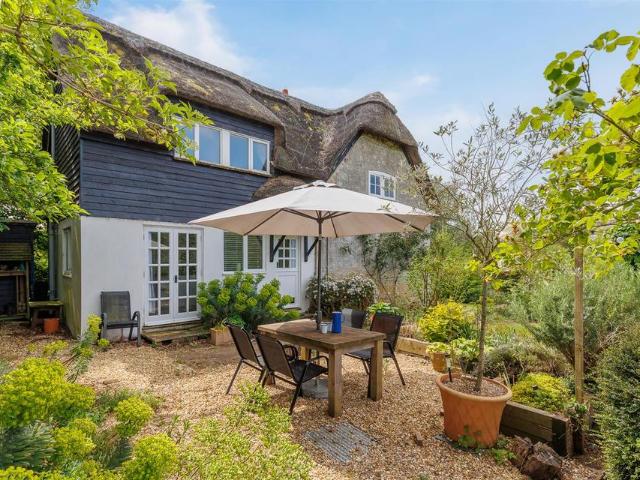 3 bedroom cottage for sale
