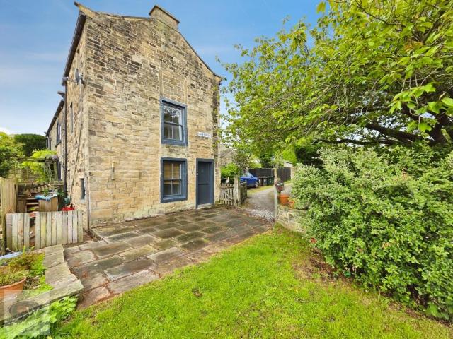3 bedroom cottage for sale