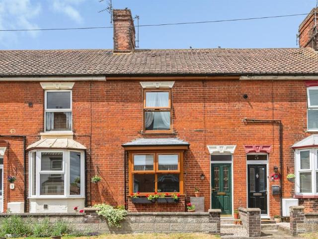 3 bedroom cottage for sale