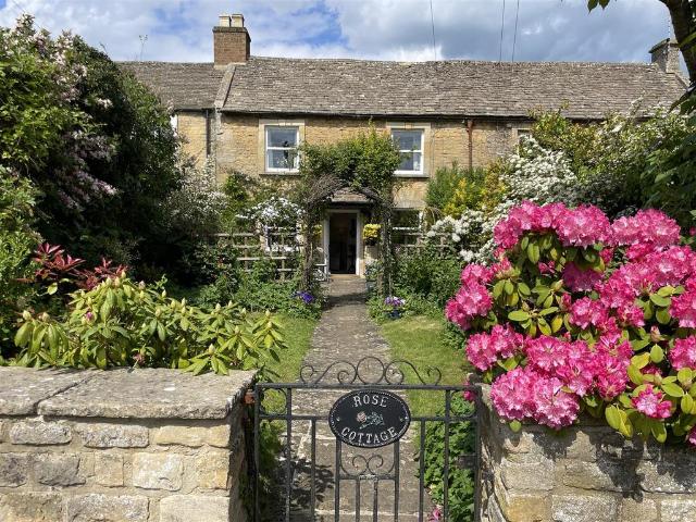 3 bedroom cottage for sale