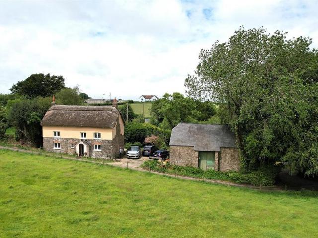 3 bedroom cottage for sale
