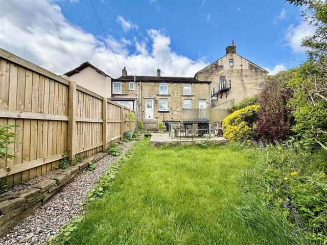 3 bedroom cottage for sale