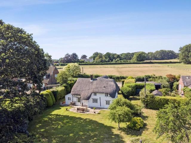 3 bedroom cottage for sale